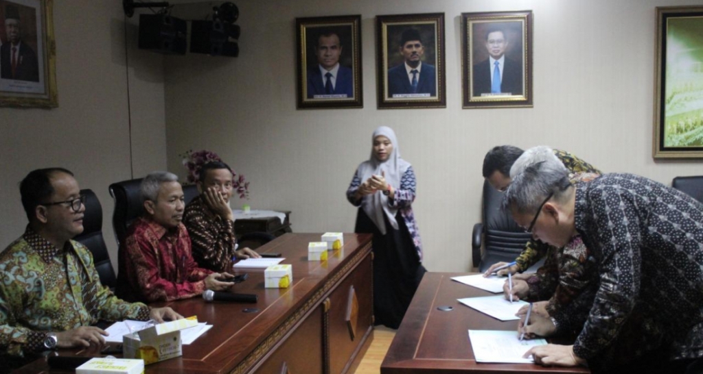 Sebelum Bertugas, Tim Haji Saudi Teken Pakta Integritas - AMPHURI